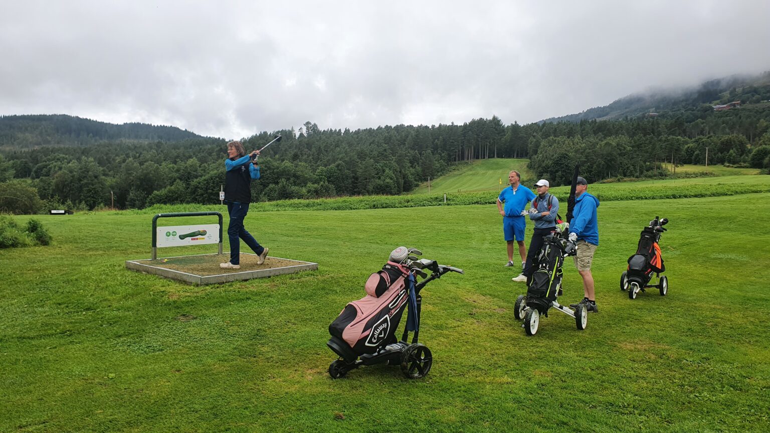 Tove og Marius i teten etter dag 1 i klubbmesterskapet :-)